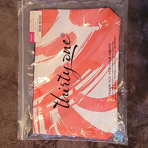 thirty-one | Bags | Nib Thirty One Zipper Pouch Dancing Coral | Poshmark